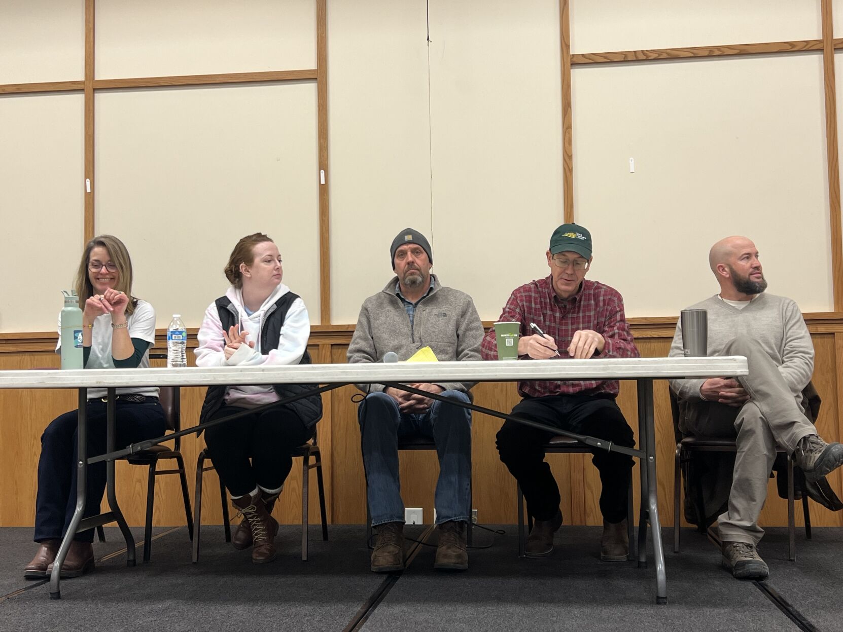 Iowa town hall focuses on water quality and health