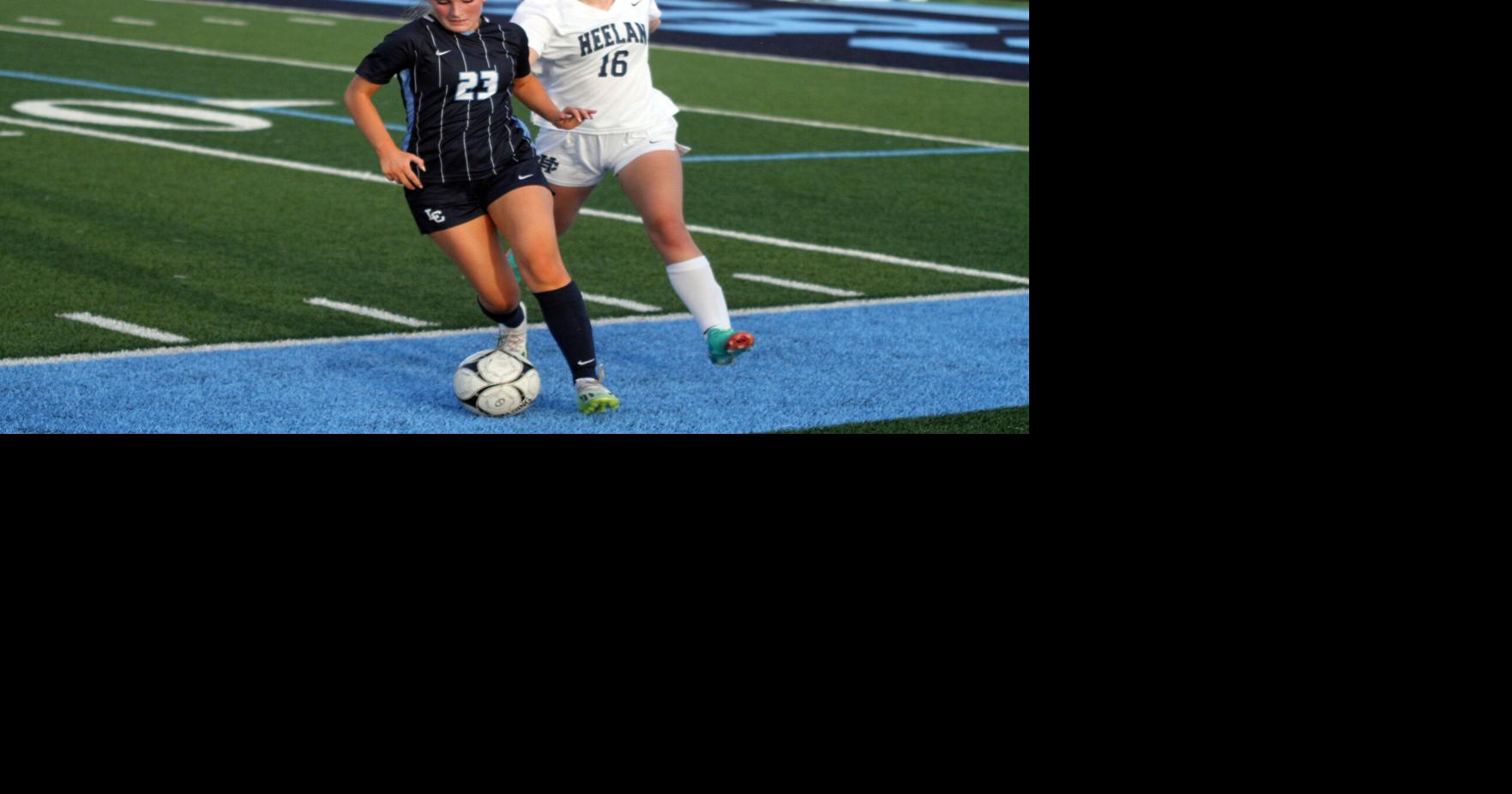 Crusaders top Titans on senior night