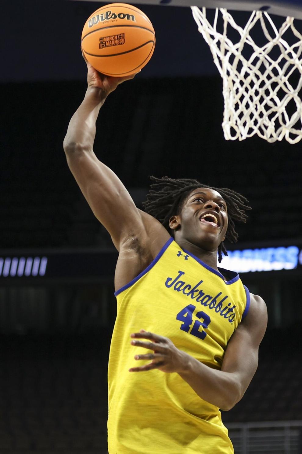Kyle comes home: Bellevue West grad returns with South Dakota State for ...