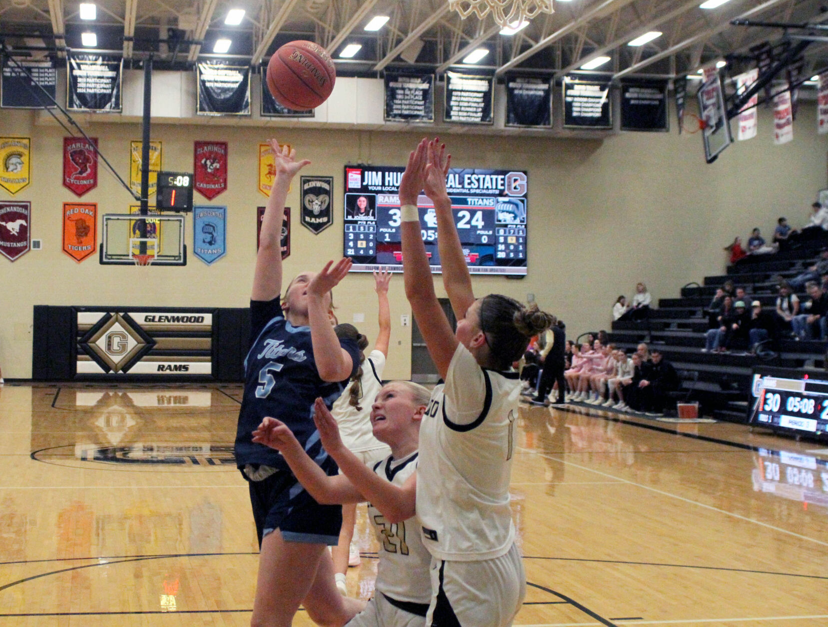 Improving Lewis Central gets back at Glenwood