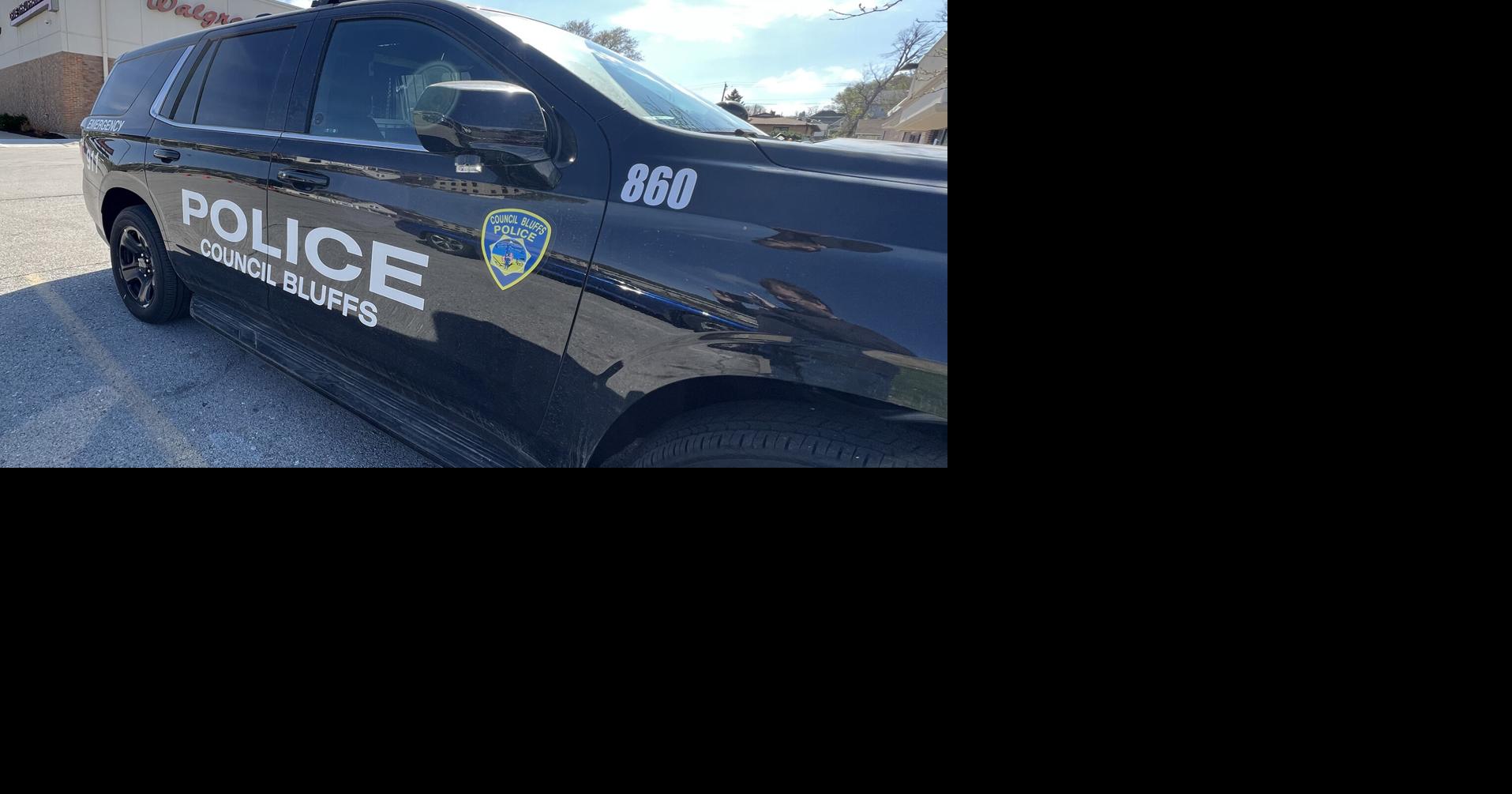 Council Bluffs police arrest 5 for robberies Monday night