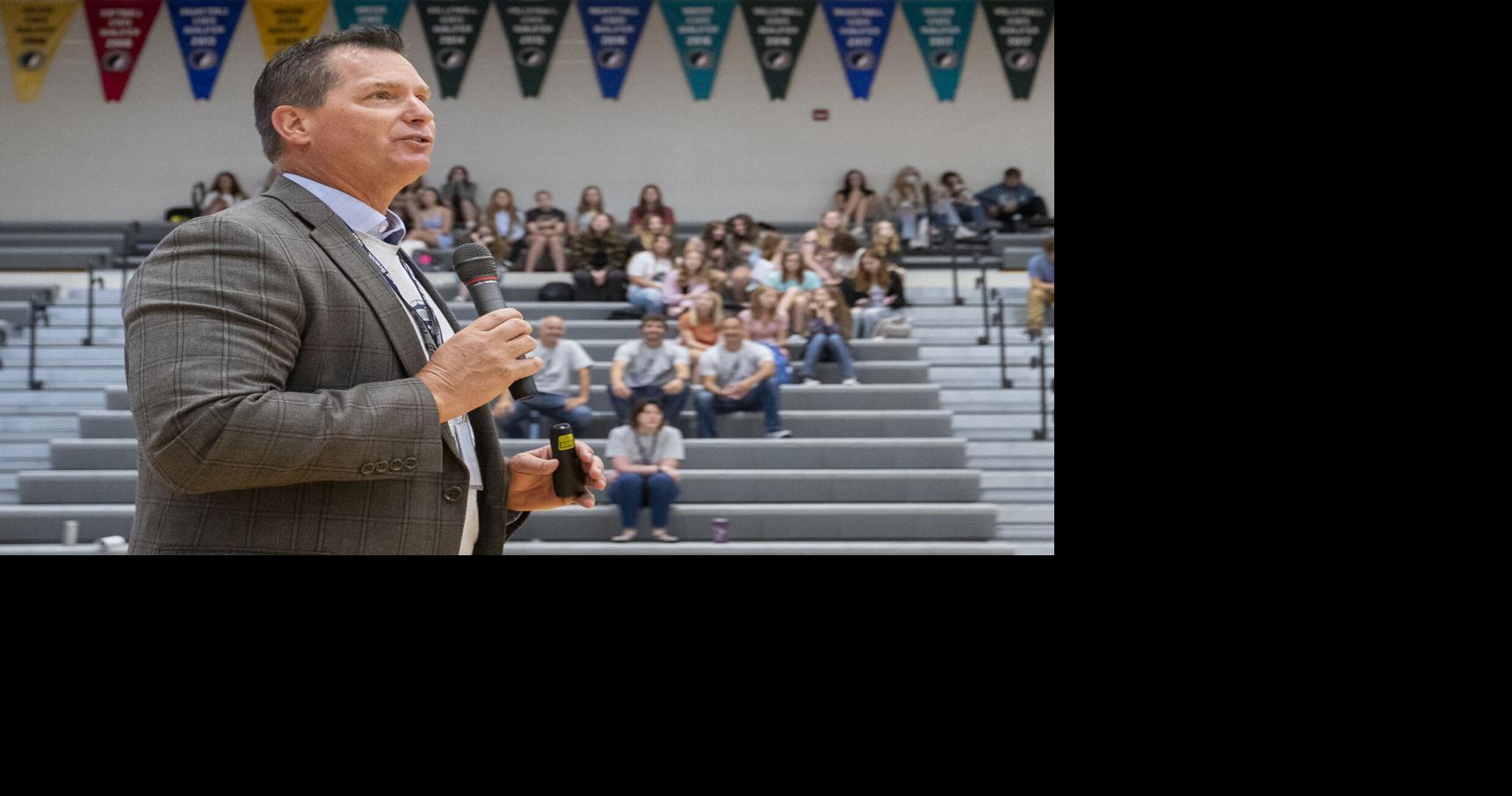 Lewis Central's Beyenhof to become superintendent of Treynor Schools