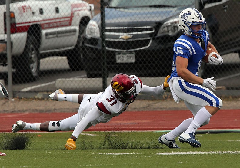 Reivers drop football season opener | Sports News | nonpareilonline.com