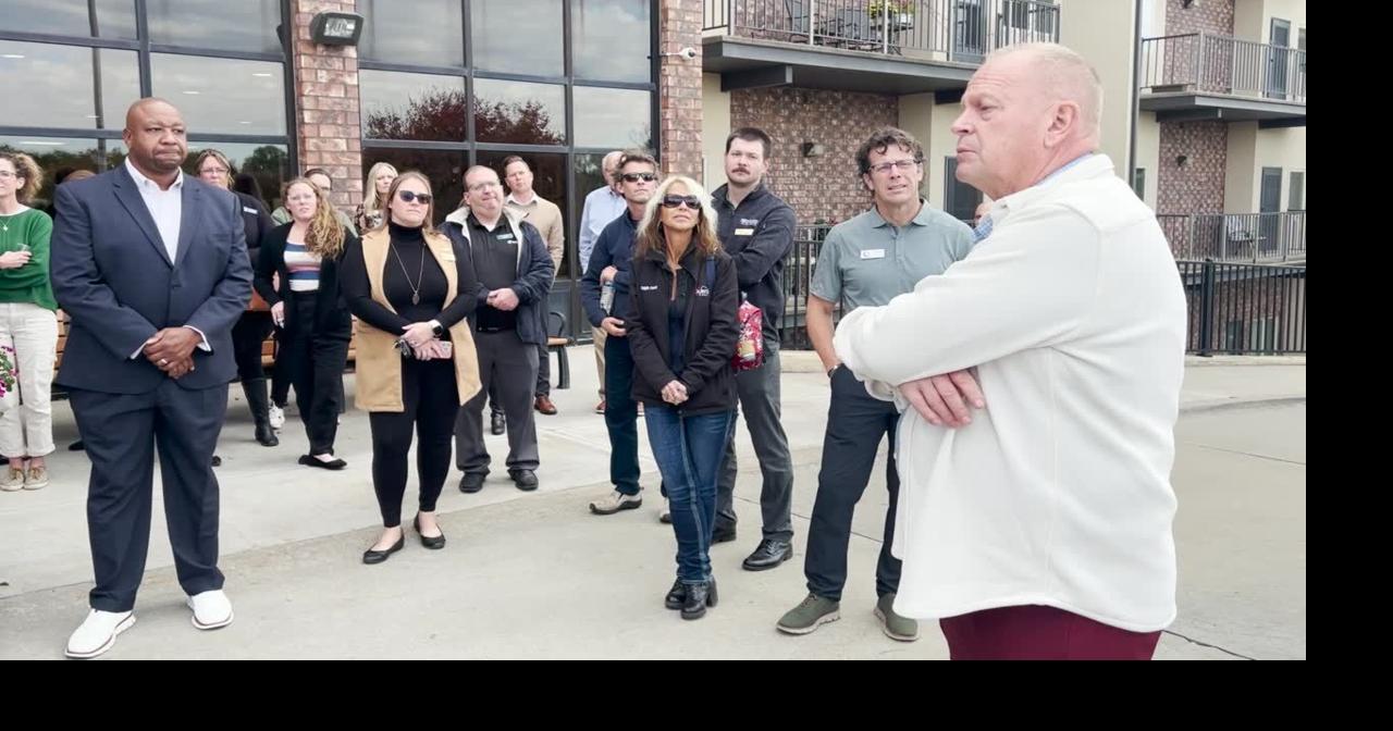 Mayor Matt Walsh delivers remarks at Chapters Living ribbon-cutting ...