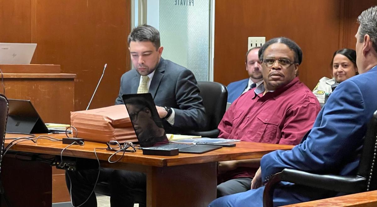 Cadaver dog owner talks of 'alerts' during Breasia search