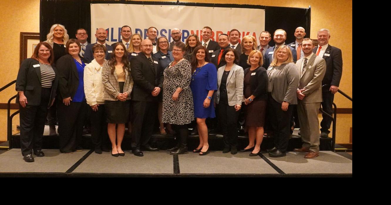 Papillion administrator graduates from Leadership Nebraska