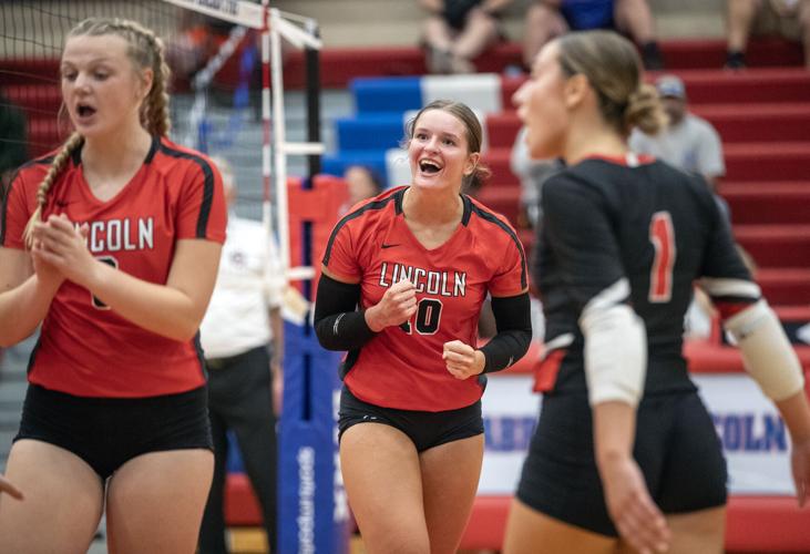 Lynx win on senior night; Underwood, Heartland, Lewis Central also ...