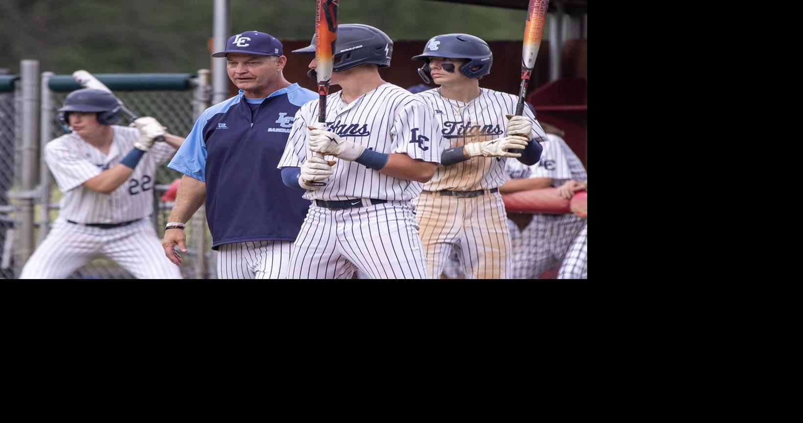 PREP BASEBALL: Titans sweep games in Battle of the Bluffs