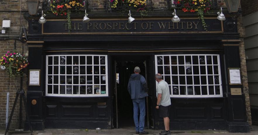 Two pubs claim to be oldest on London's riverside