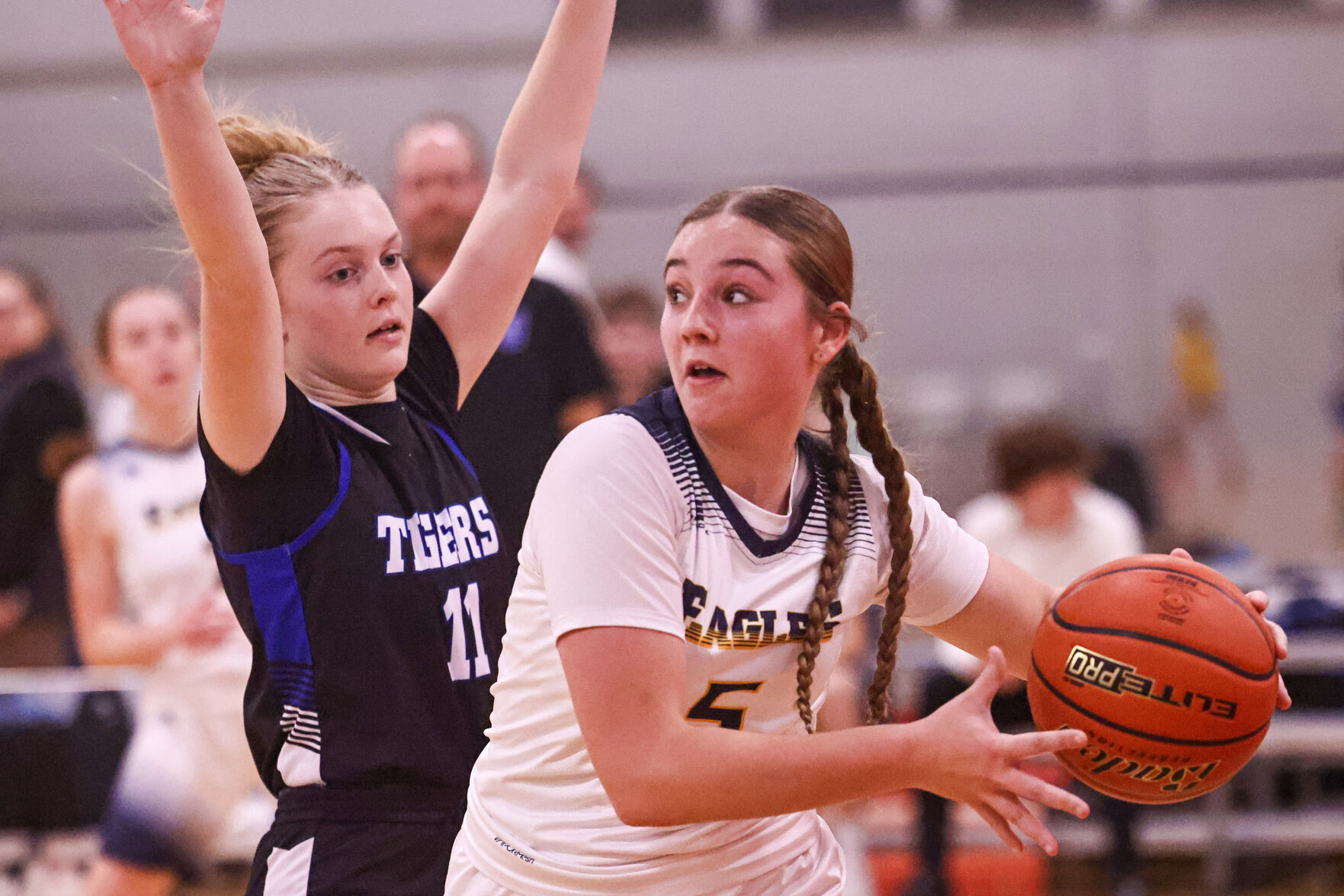 Watch highlights from Heartland Christian basketball doubleheader ...