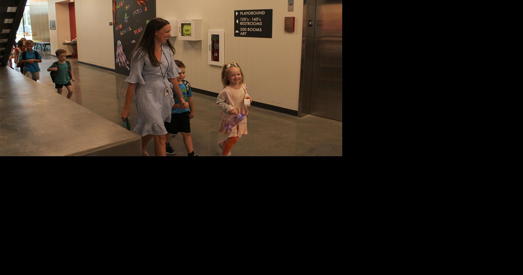 Springfield Elementary begins with parade of kindergartners