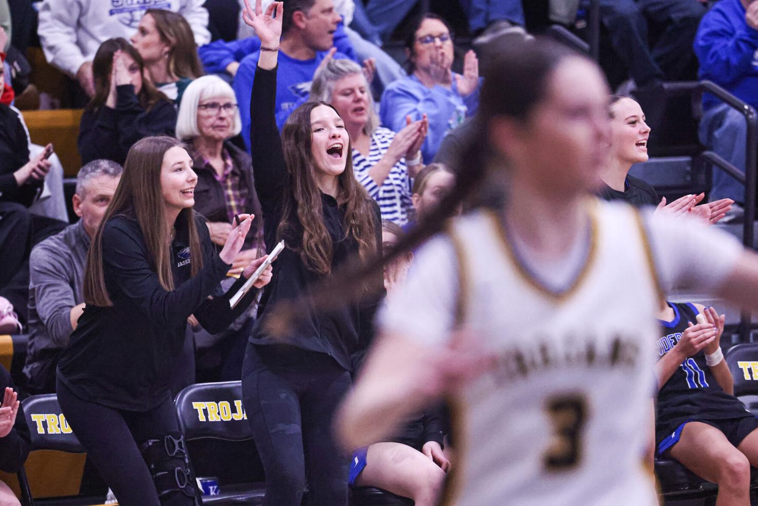 Tri-Center hosts Underwood in WIC girls basketball game