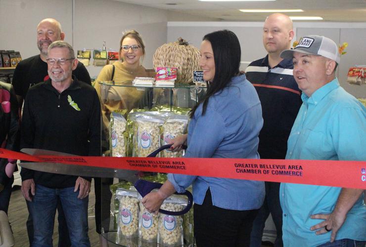 Dip Cravers moves into new Olde Towne Bellevue location