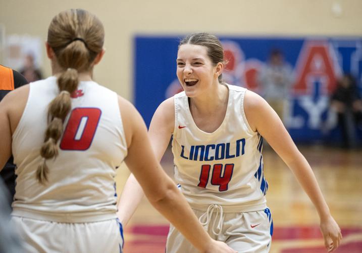 Lynx hot shooting scorches Yellow Jackets