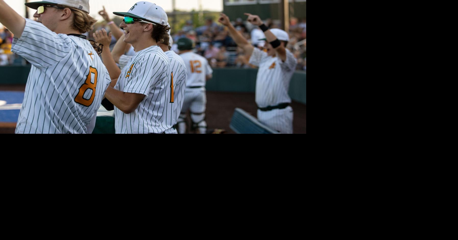 PHOTOS & VIDEO: Falcons advance in playoffs with dominant win over ...