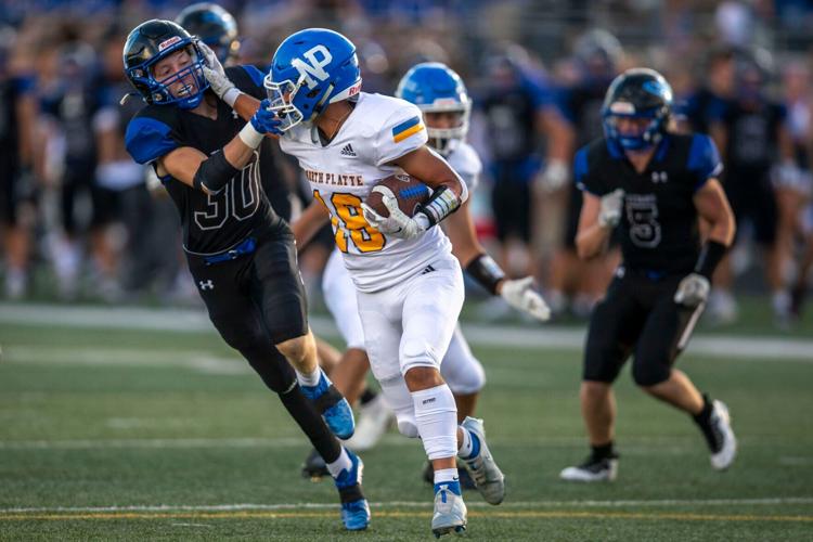 FOOTBALL: Elkhorn South scores early, often to beat Papillion-La Vista ...