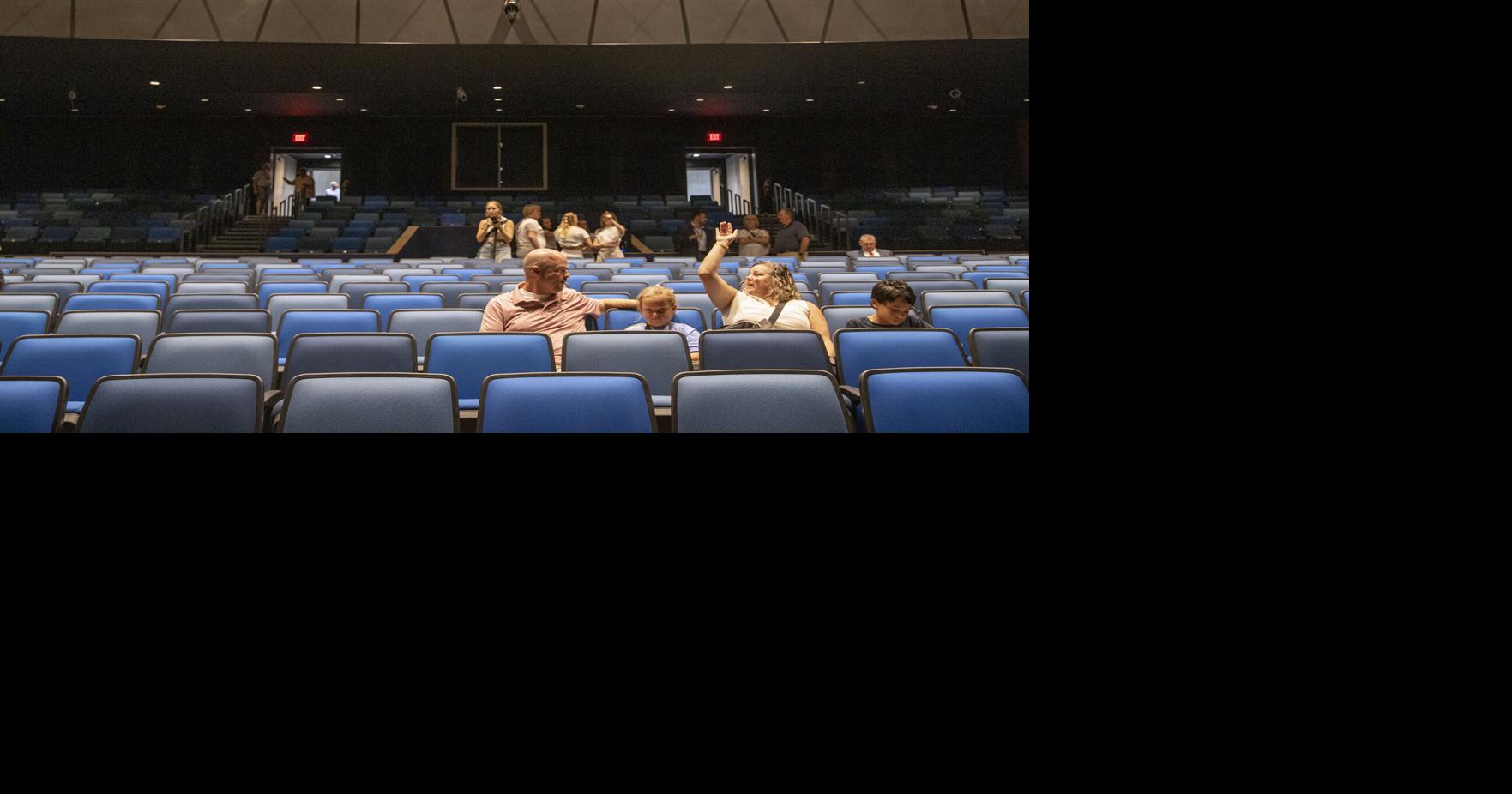 Lewis Central High School Auditorium officially opened with ribbon cutting