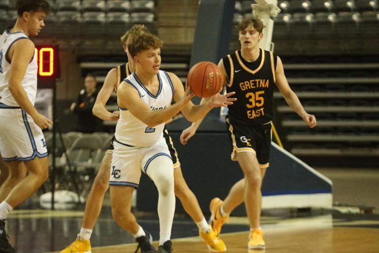 Lewis Central's OT win highlights MAC Border Battle Shootout day 3