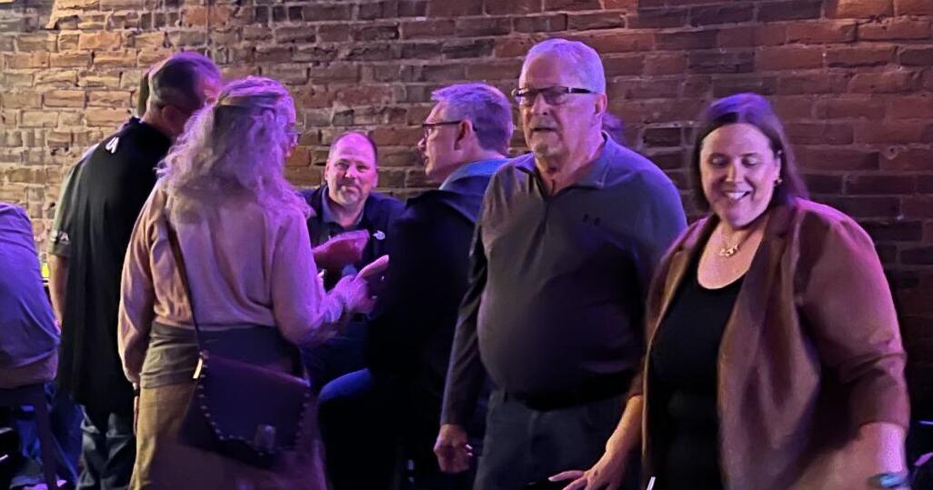 Jill Shudak hosts gathering before the wait for results