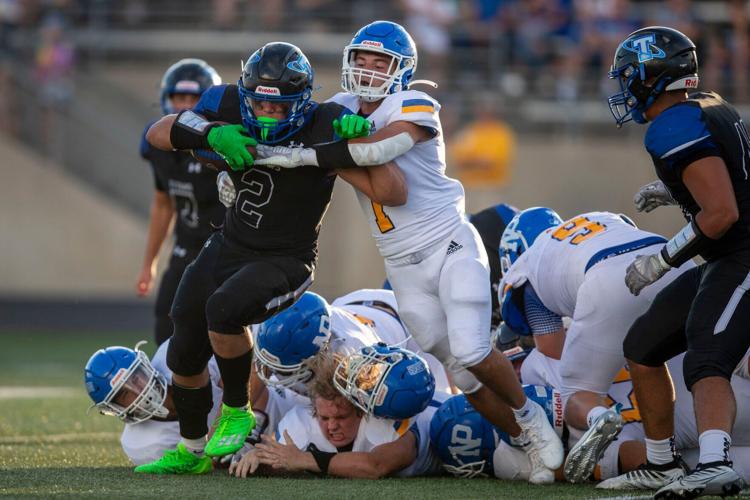 FOOTBALL: Elkhorn South scores early, often to beat Papillion-La Vista ...