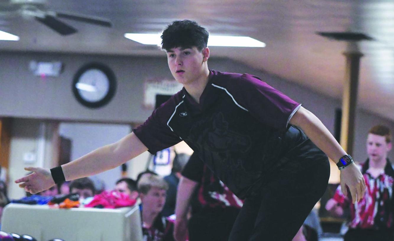 Shenandoah bowling finishes 2nd at Red Oak Tournament
