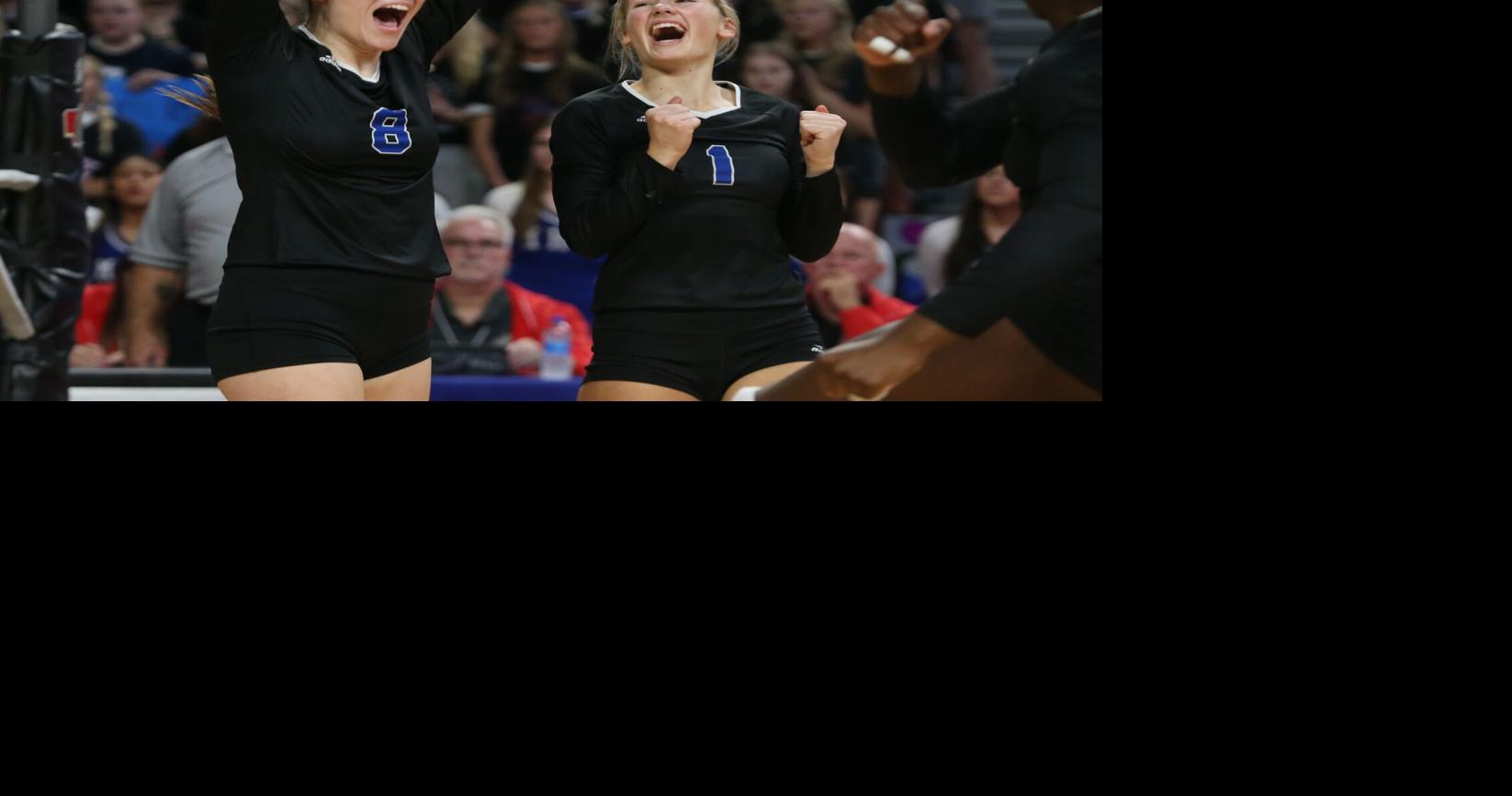 VOLLEYBALL: Titans hold off late third-set rally in quarterfinal sweep ...