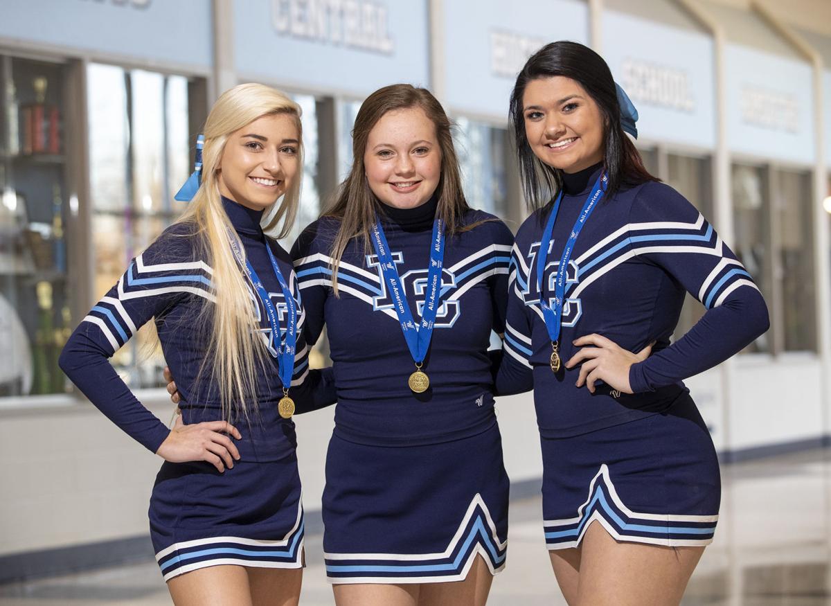 Trio of Titan cheerleaders to perform in London parade