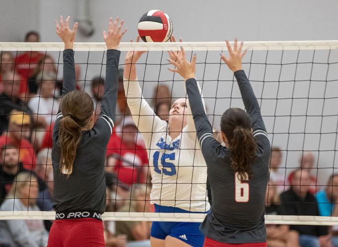 Treynor defeats Underwood in four sets in Tuesday's area volleyball action