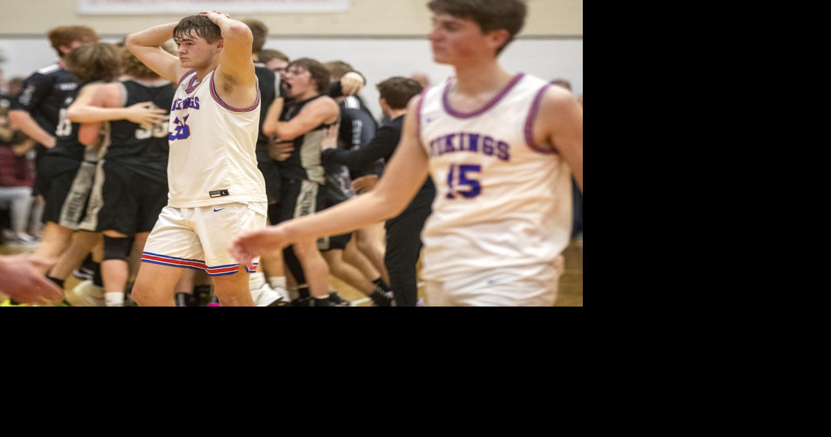 BOYS BASKETBALL: West Harrison shocks AHSTW, ends Vikings season