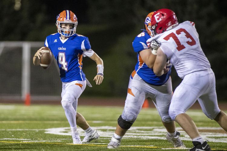 FOOTBALL: Cougars roll Rams as Duncan scores four TDs