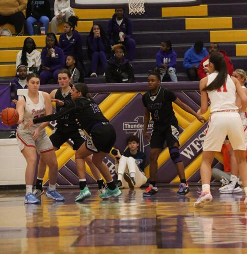 BASKETBALL: Bellevue West rings in the new year with pair of wins in ...
