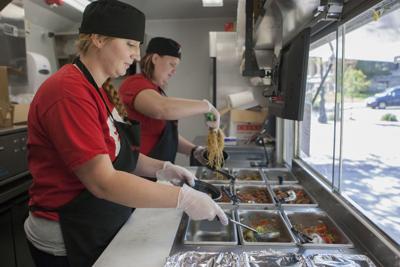 Hy-Vee hops on nationwide bandwagon with #HyChi food truck