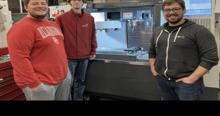 OU engineering students fix Air Force bomber at Tinker | News ...