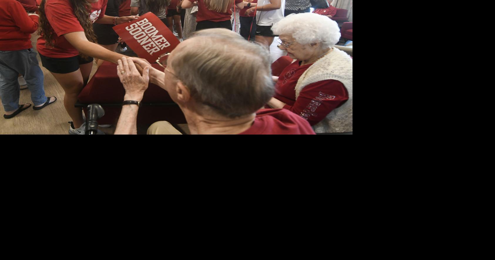 OU Softball at Sooner Station | | normantranscript.com