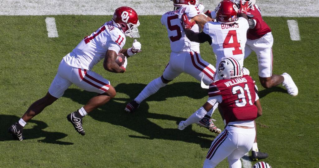 Details on OU football’s mid-flight film session between Ben Arbuckle ...