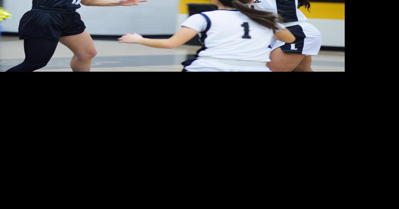 Stratford girls sink host Stroud in 2A | | normantranscript.com