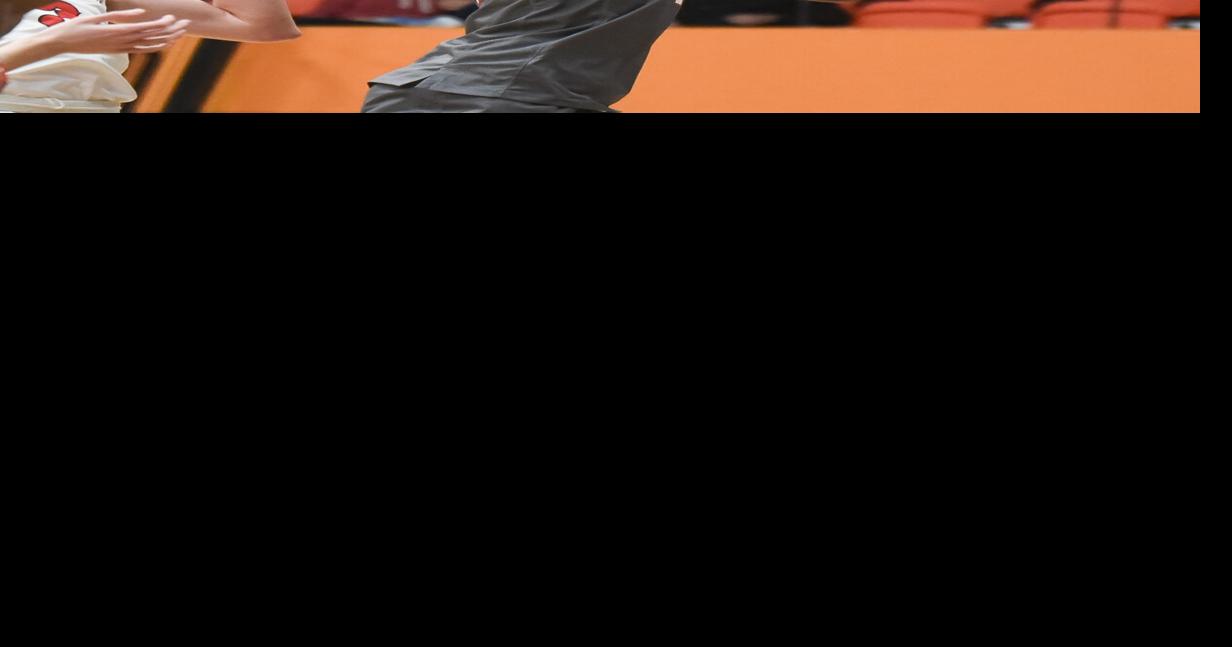 Norman High boys basketball: Tigers dominate second half to finish ...