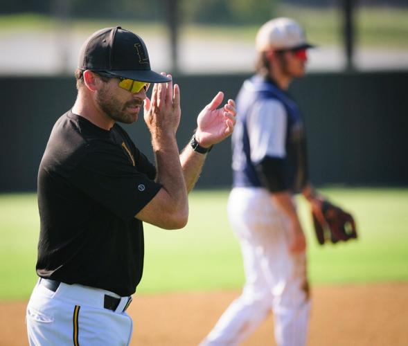 Latta turns back Moss in Monday matchup | | normantranscript.com