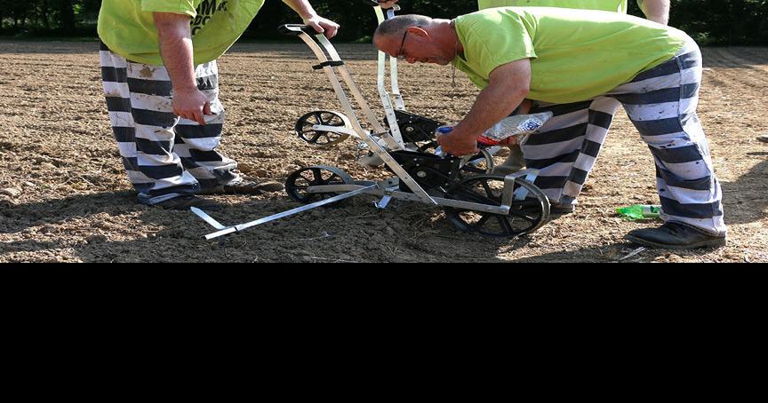 Kentucky detention center ‘grows’ inmate garden to 6 acres ...