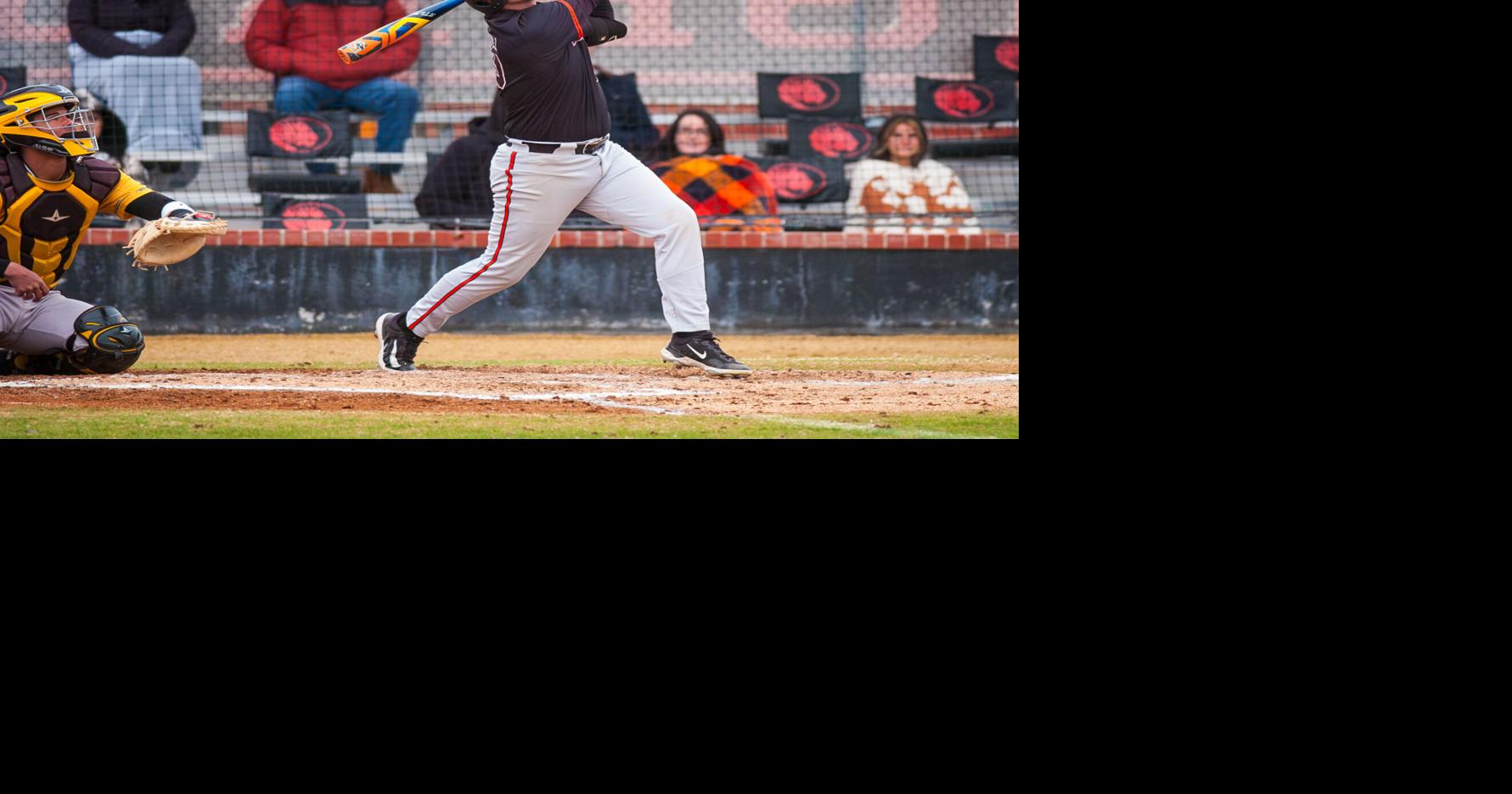 Boll Weevils take bite out of ECU baseball squad | | normantranscript.com