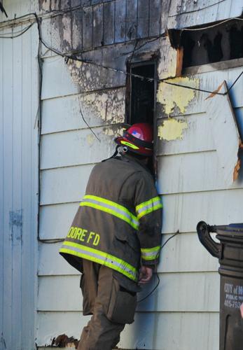 Moore Fire Dept. rescues two people from fire | News | normantranscript.com