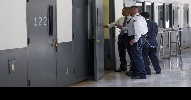 Obama visits El Reno prison to call for a fairer justice system ...