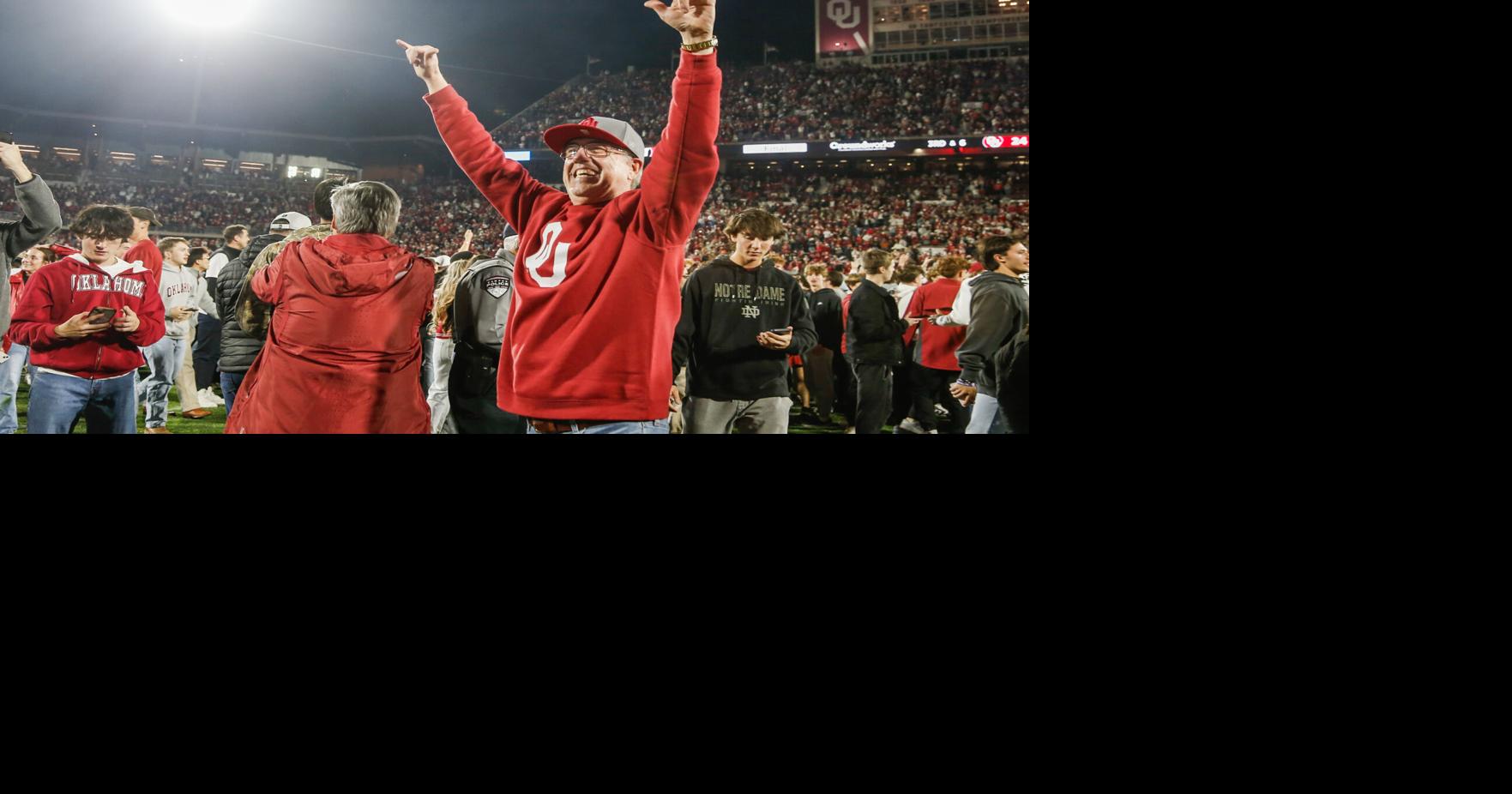 PHOTOS: Oklahoma defeats Alabama 24-3, fans rush field for first time ...