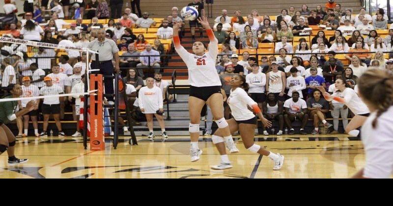 ECU volleyball team sweeps past OBU | | normantranscript.com