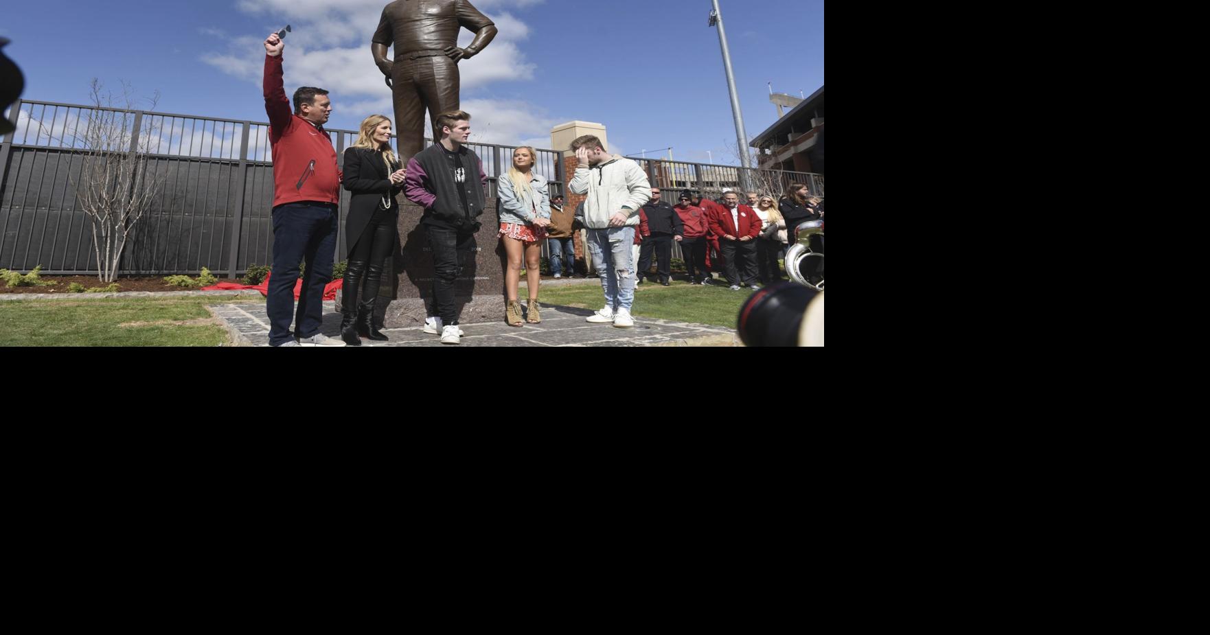 OU Football Notepad: Stoops explains bowl prep schedule and who'll be ...