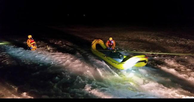 Anglers rescued on Rice Lake