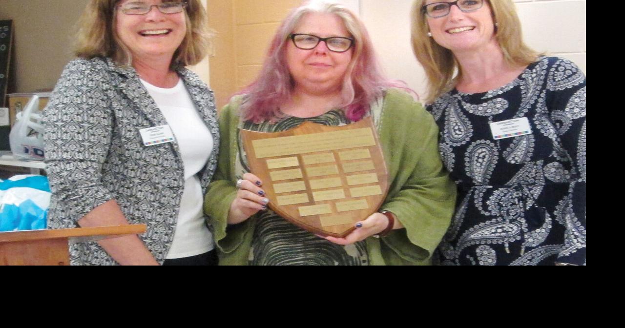 Cobourg hospice volunteer receives June Callwood Award