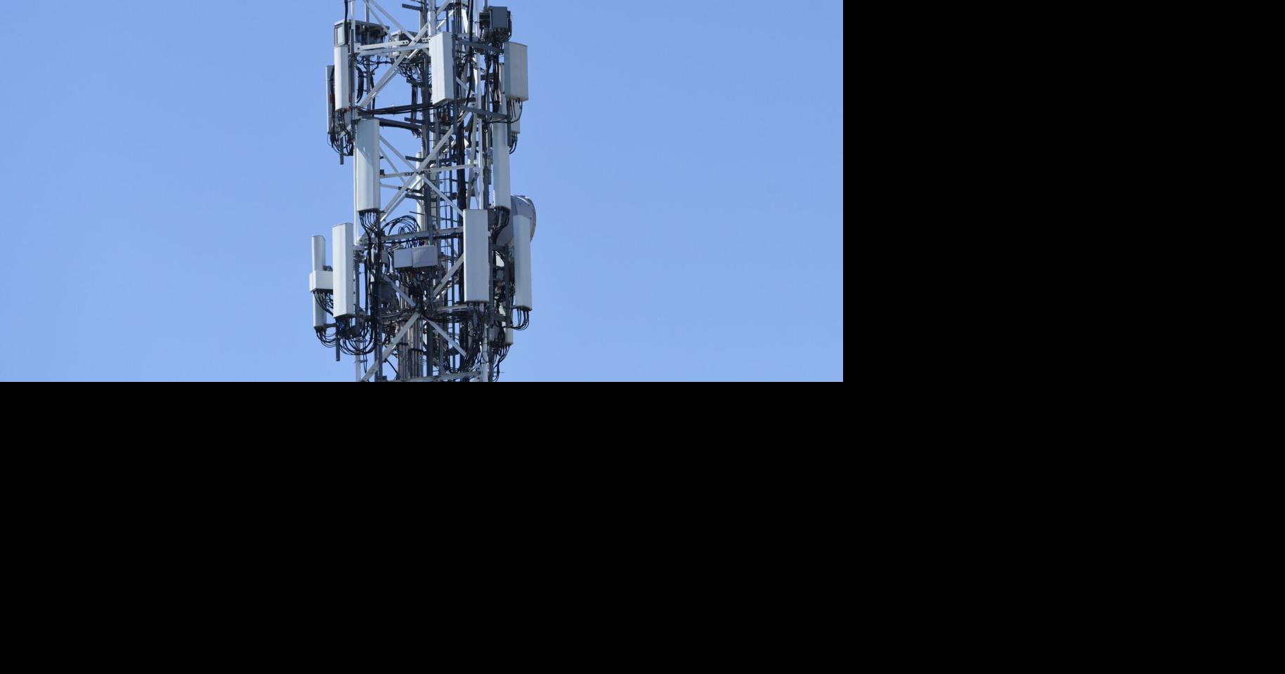 Cell tower fight over environmental concerns, dropped calls