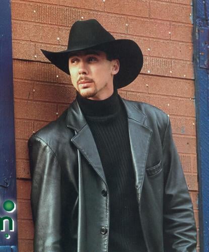 John Landry returns to Port Hope with annual holiday show