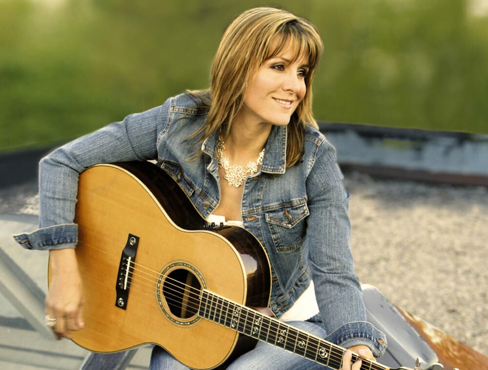 Michelle Wright to play Cobourg